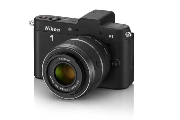 Comparatif Nikon 1 V1 contre D750 - 01net.com