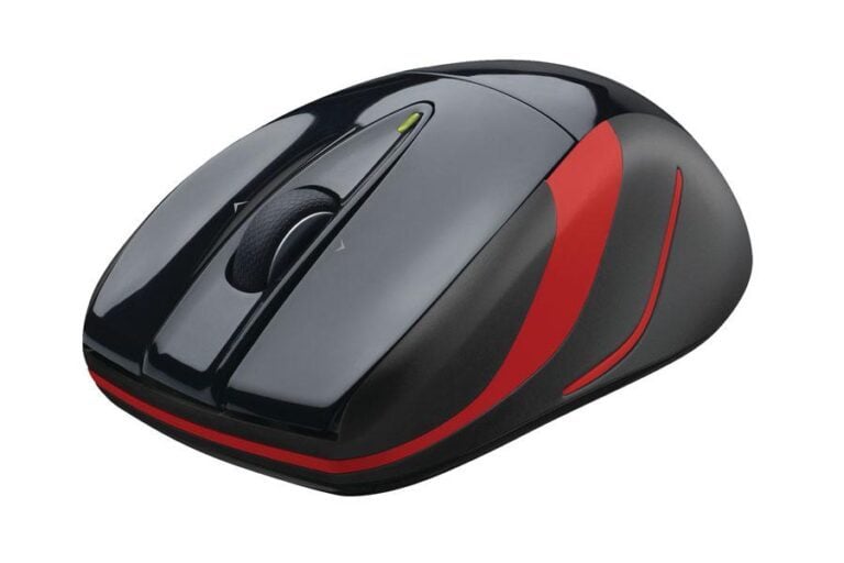 Comparatif Wireless Mouse M525 contre G502 Proteus Core - 01net.com