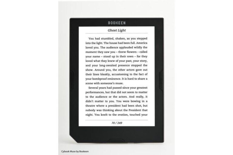 Comparatif Kindle Paperwhite 2013 contre Cybook Muse FrontLight - 01net.com