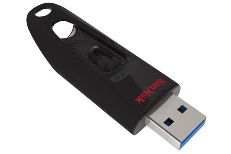Comparatif SanDisk Cruzer Fit contre SanDisk Ultra USB 3.0 32 Go (100 ...