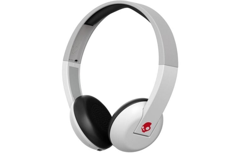 Comparatif WeSC Piston contre Skullcandy Uproar Wireless - 01net.com