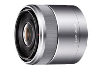 Comparatif Sony E 30 mm Macro / F3.5 (SEL30M35) contre Sony E 50 mm ...