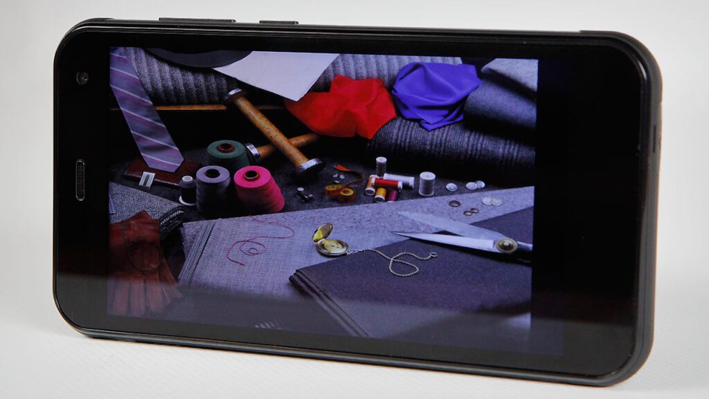 Test : MTT Ideal, un smartphone tout-terrain au prix trop élevé