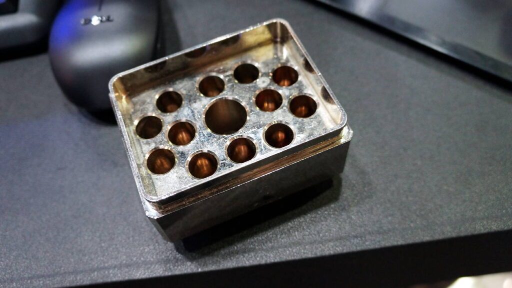 On a testé l’overclocking à l’azote liquide au Computex