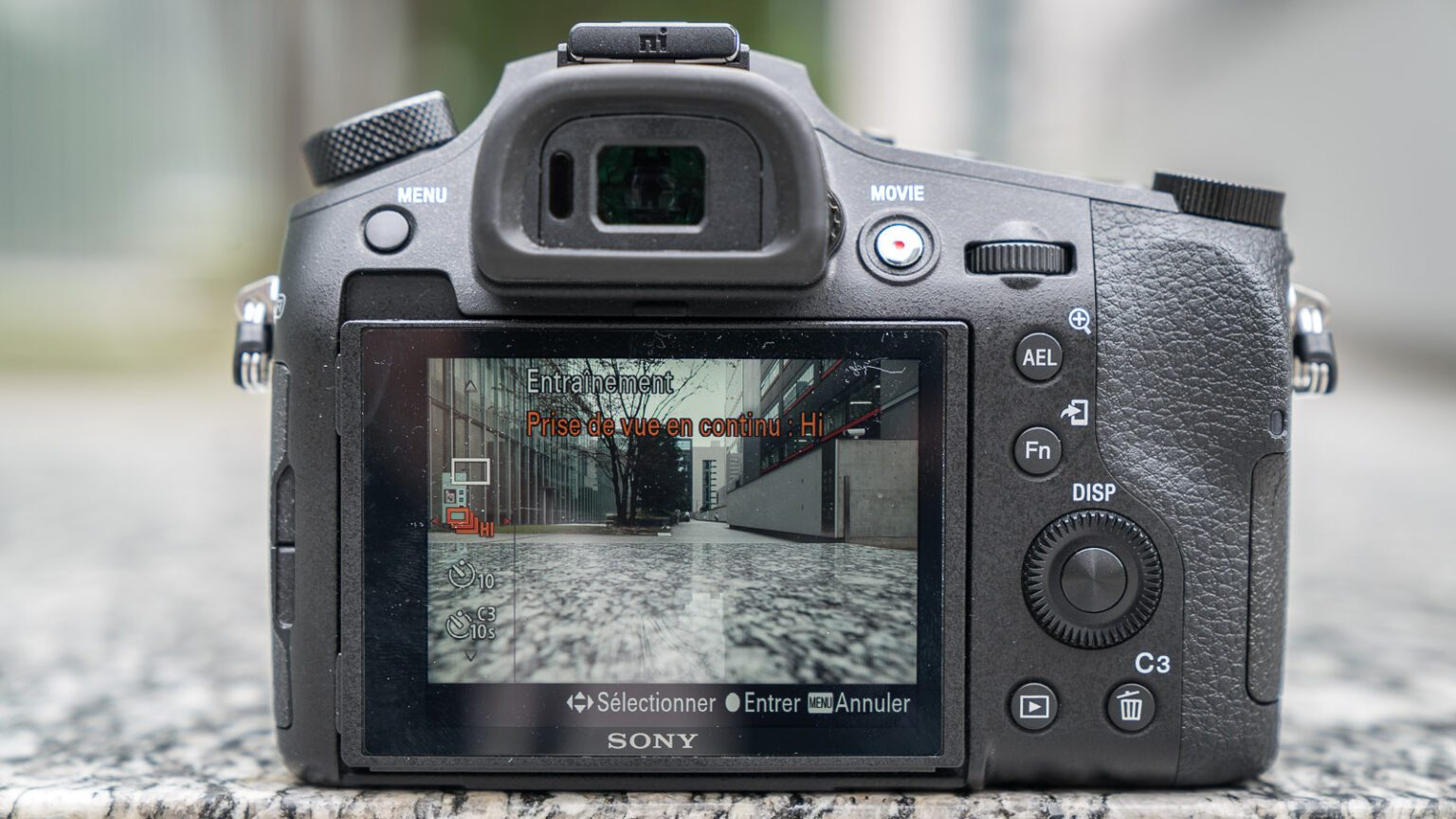 Test : Sony Cyber-shot RX10 Mark IV, simplement le meilleur bridge du monde