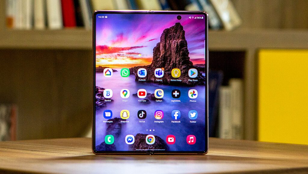 Samsung Galaxy Z Fold 2 - Fiche technique - 01net.com