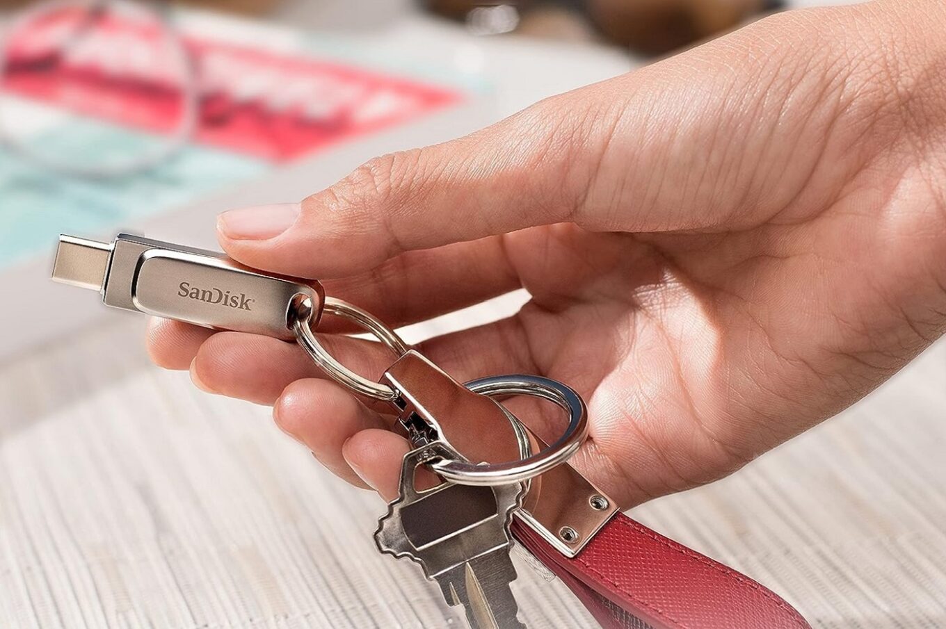 Offre de folie sur la clé USB double connectique SanDisk Ultra Luxe 1 ...