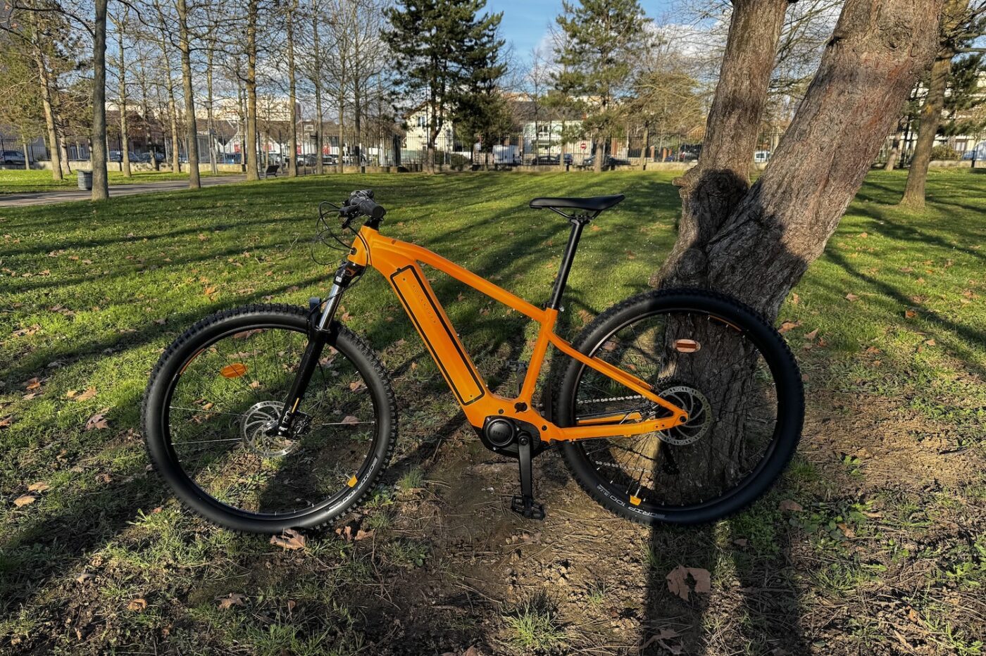 Test Décathlon E-EXPL 520 : le VTT électrique à moins de 2 000 euros ...
