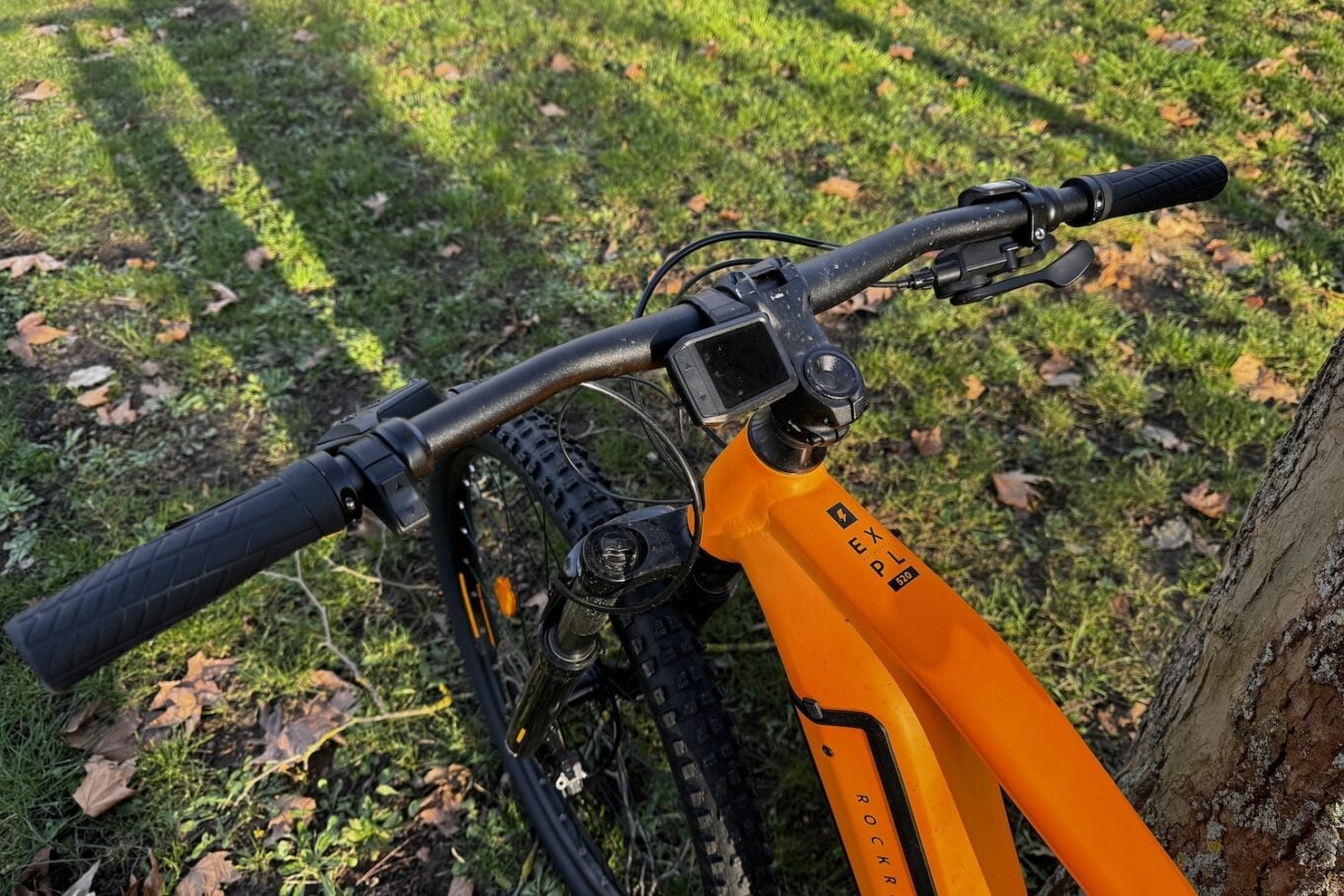 Test Décathlon E-EXPL 520 : le VTT électrique à moins de 2 000 euros ...