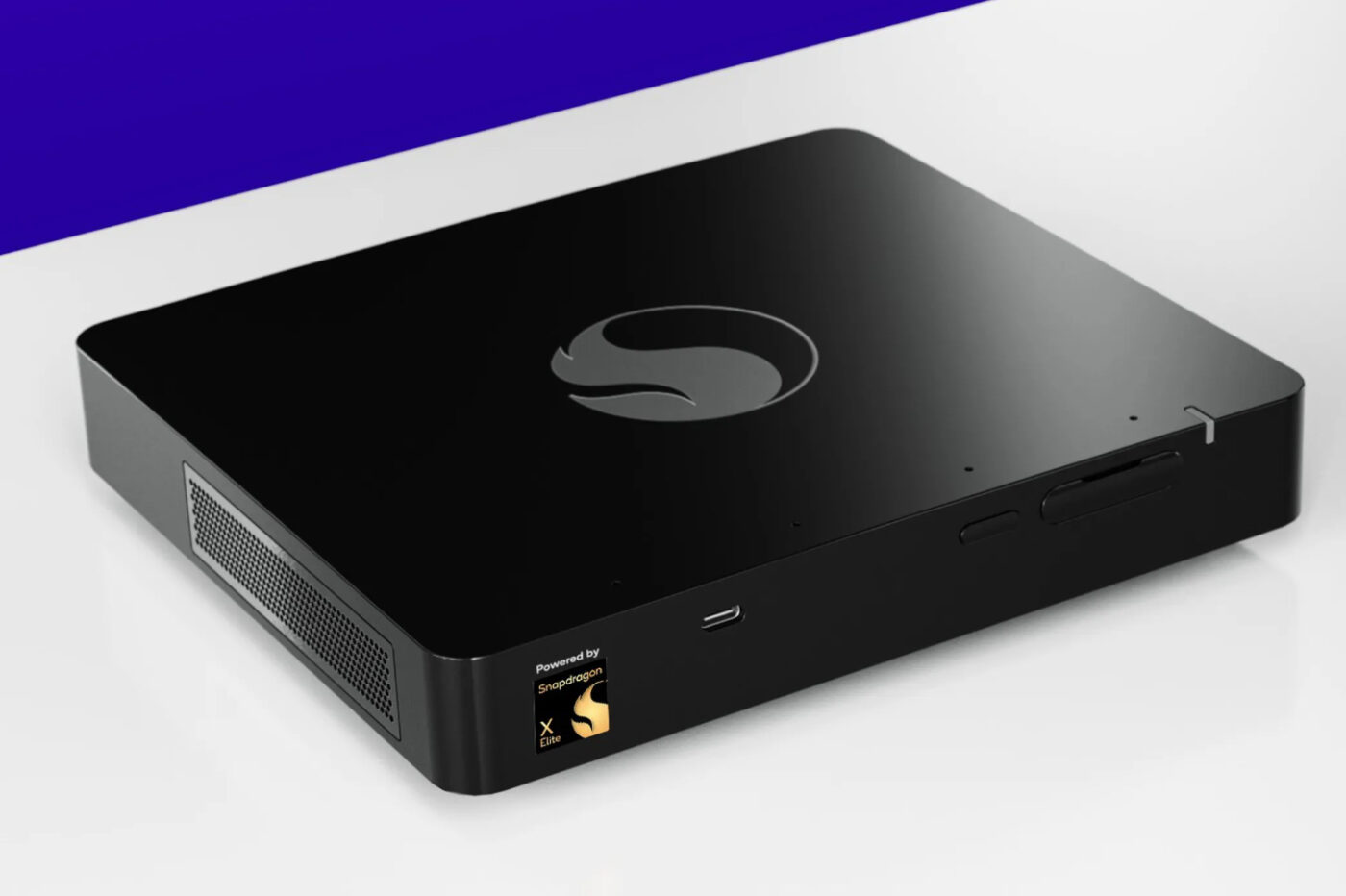 Qualcomm a un mini PC pour tester sa puce Snapdragon X Elite sur le bureau