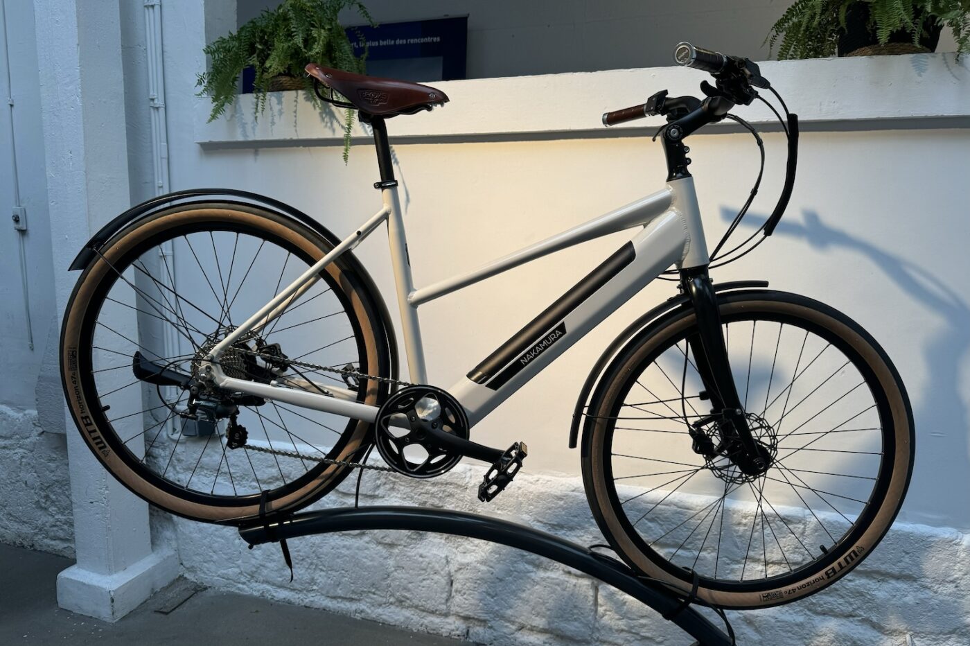 Nakamura Roadster Open : un vélo électrique léger, élégant et à moins ...