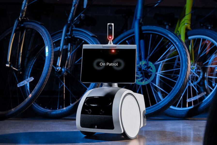 Amazon met son robot Astro au chômage, mais continue d'y croire