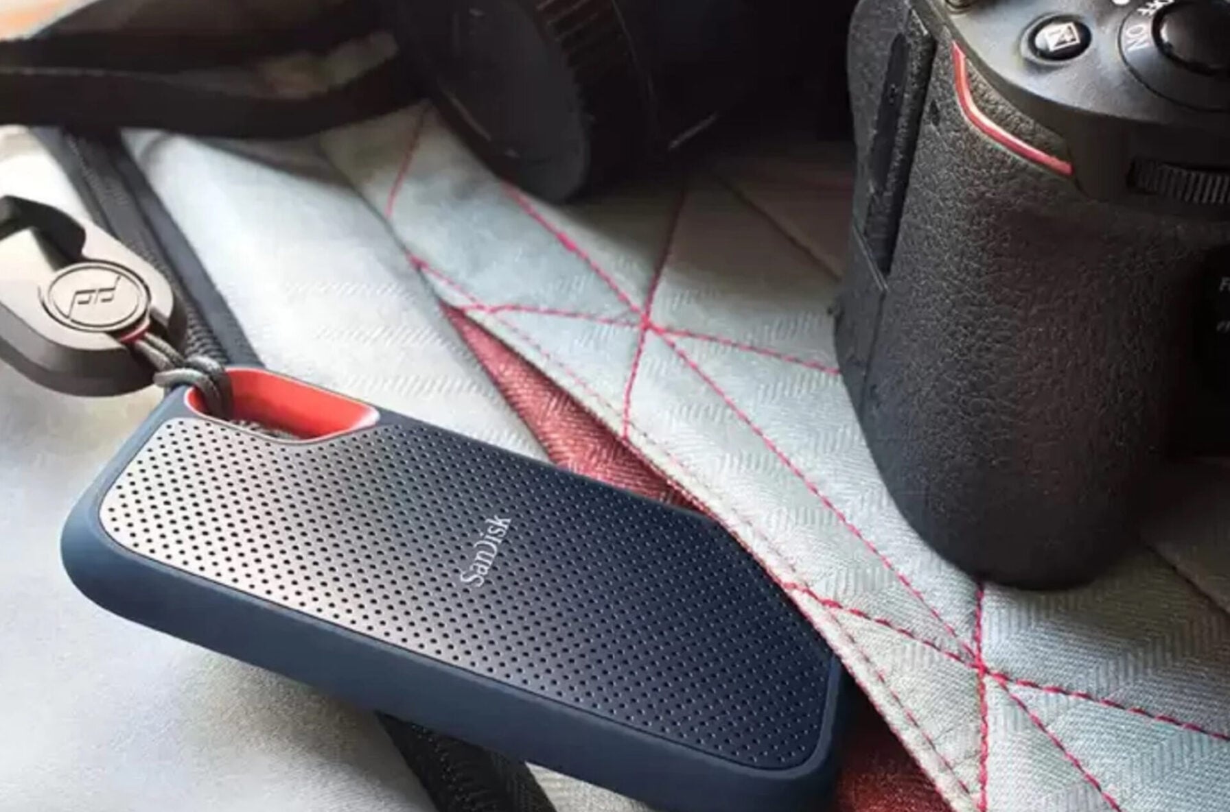 Amazon l'écoule par camions : le SSD Sandisk Extreme est à prix DINGUE ...