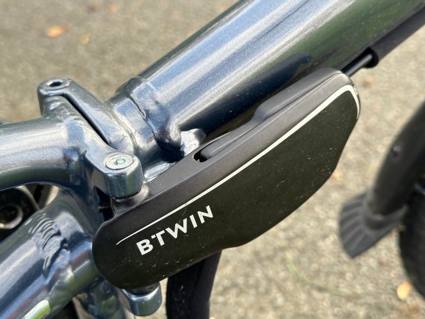 Test Decathlon Btwin E Fold 900 : notre avis sur le vélo électrique pliant