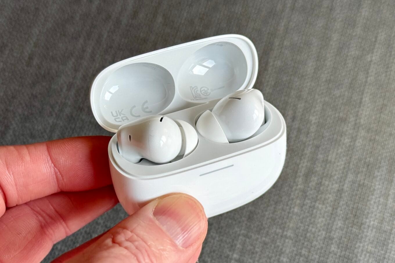 Comparatif Nothing Ear (Stick) contre Xiaomi Redmi Buds 6 Pro - 01net.com