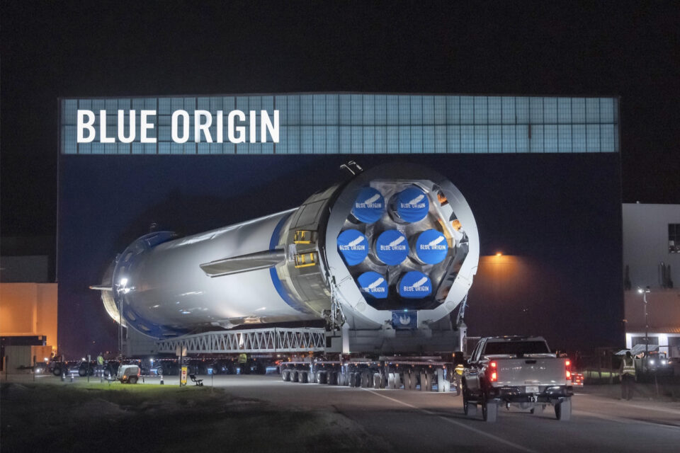 Blue Origin, le concurrent de SpaceX, met un gros coup de frein à son ...