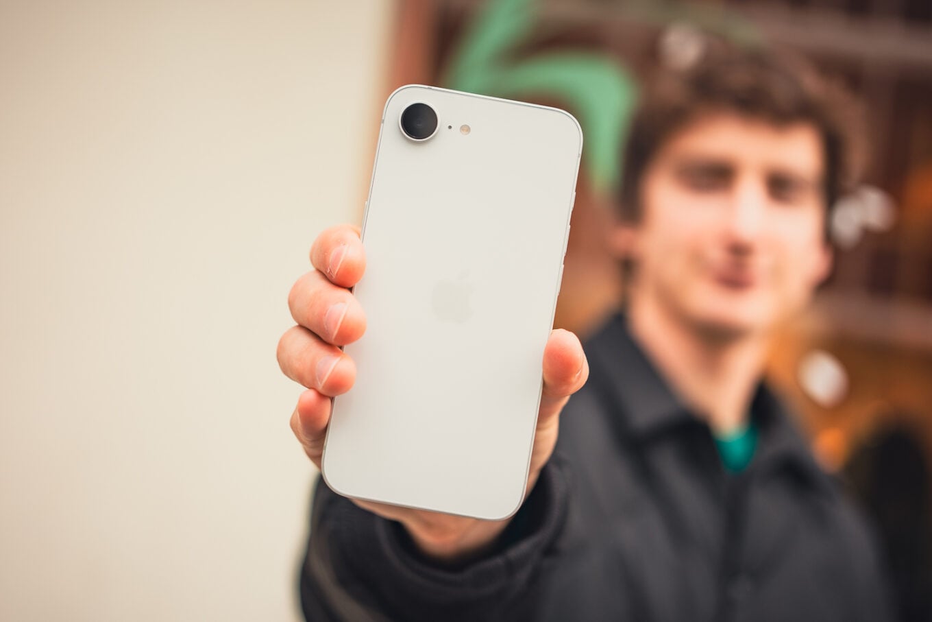 Test Apple iPhone 16e : notre avis sur le smartphone