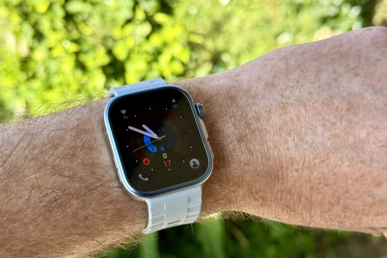 Comparatif Huawei Watch contre Huawei Watch Fit 4 Pro - 01net.com