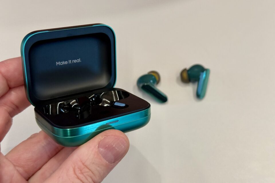 Test Realme Buds Air7 Pro : design premium et bon son pour un prix mini