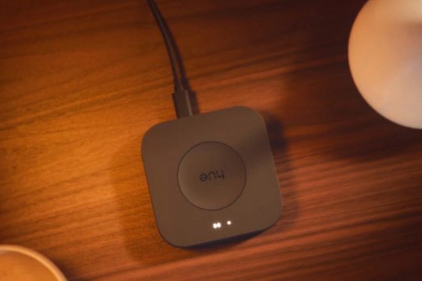Le pont Philips Hue Pro transformera les ampoules connectées en ...