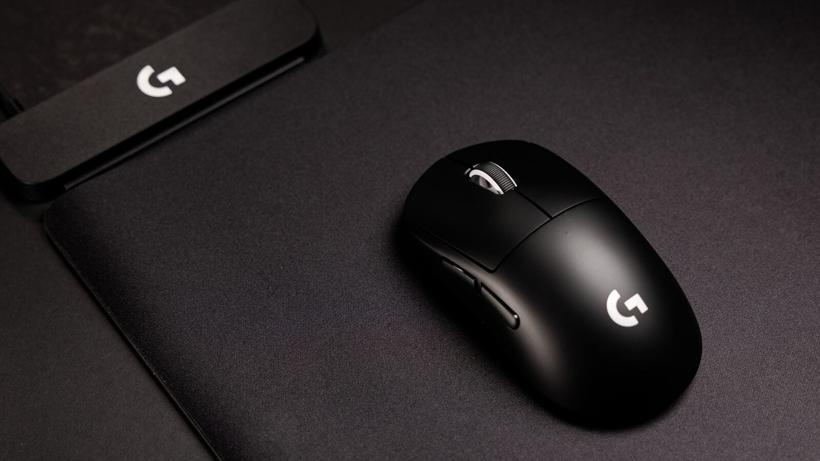Logitech présente sa nouvelle souris Esport G Pro X Superlight 2c