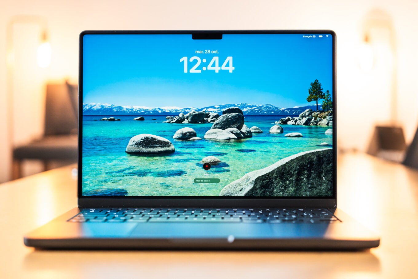 Oubliez le nouveau MacBook Pro : Apple lancerait bientôt un MacBook ...
