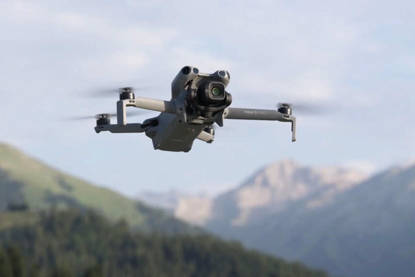 DJI rend le Mini 4 Pro obsolète, le nouveau drone Mini 5 Pro est à -45% ...