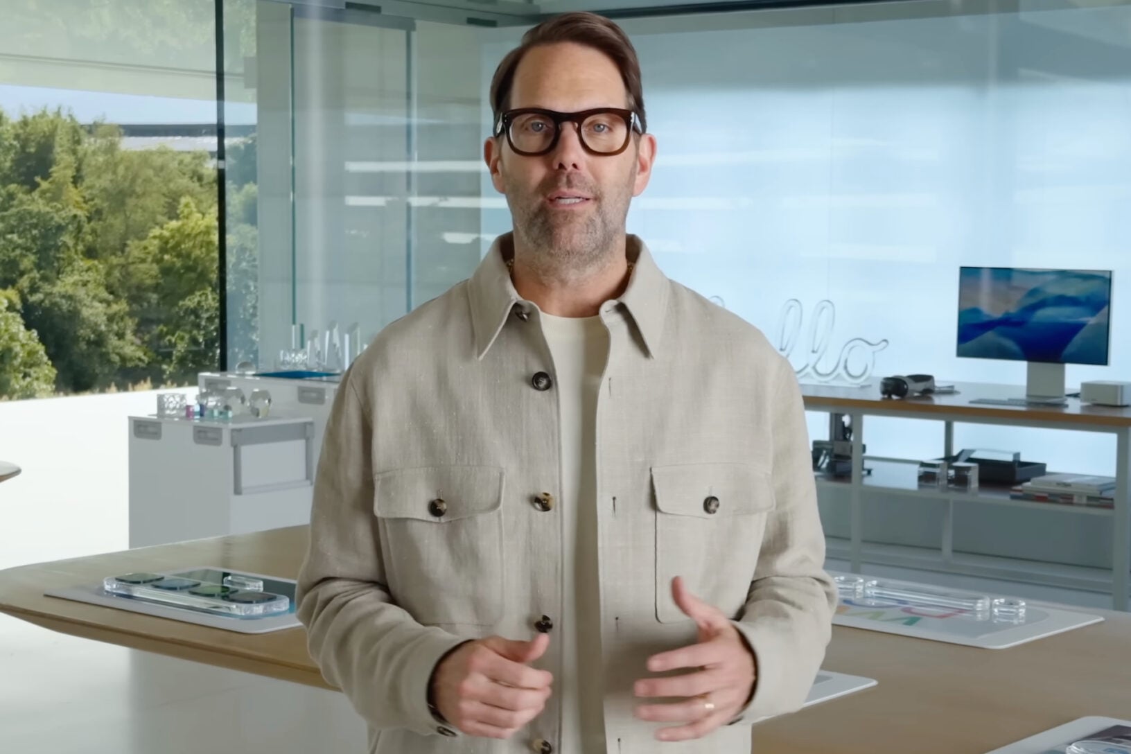 Coup de tonnerre chez Apple : le patron du design file chez Meta