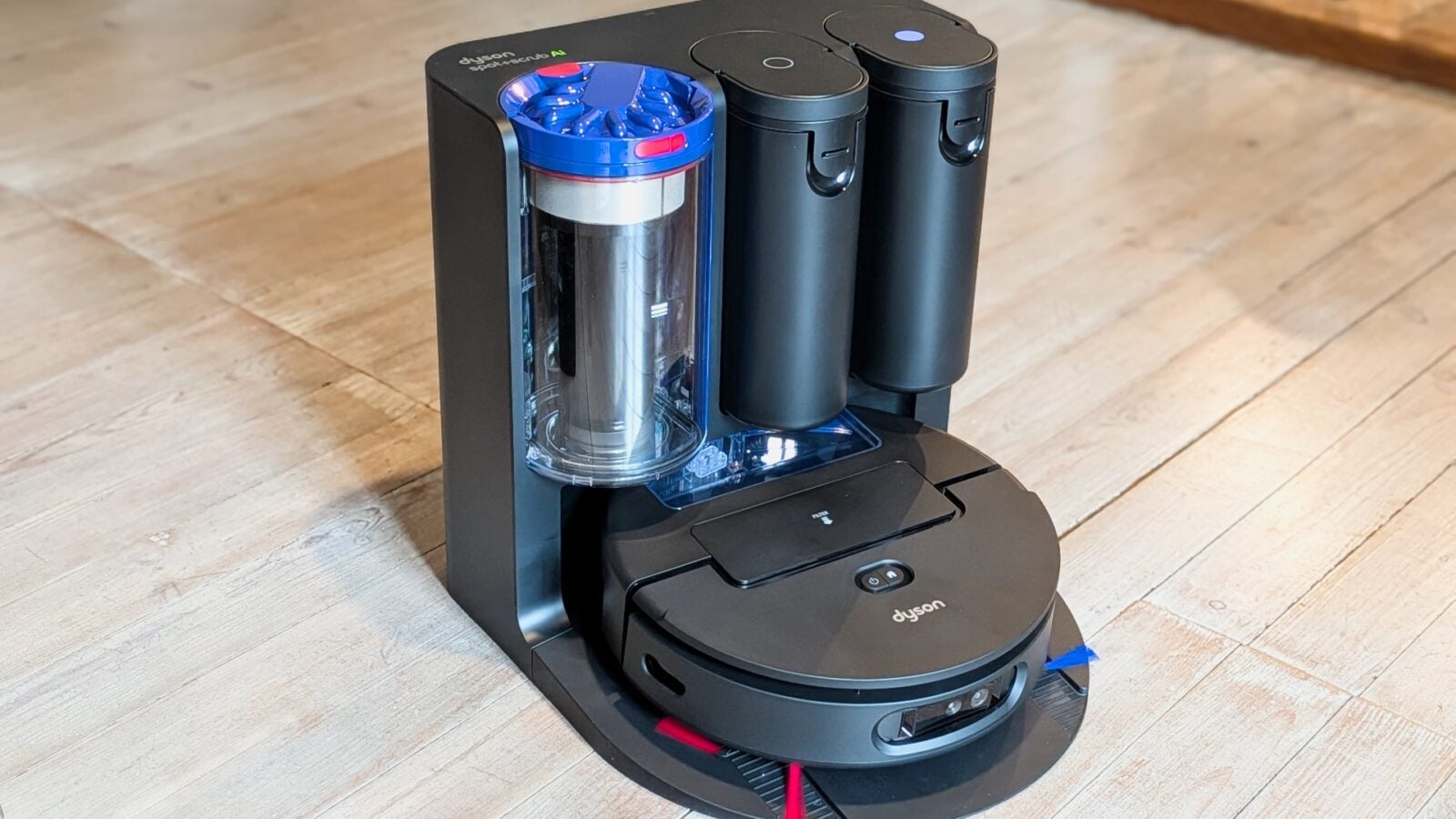 Test Dyson Spot+Scrub Ai : notre avis sur l'aspirateur robot laveur