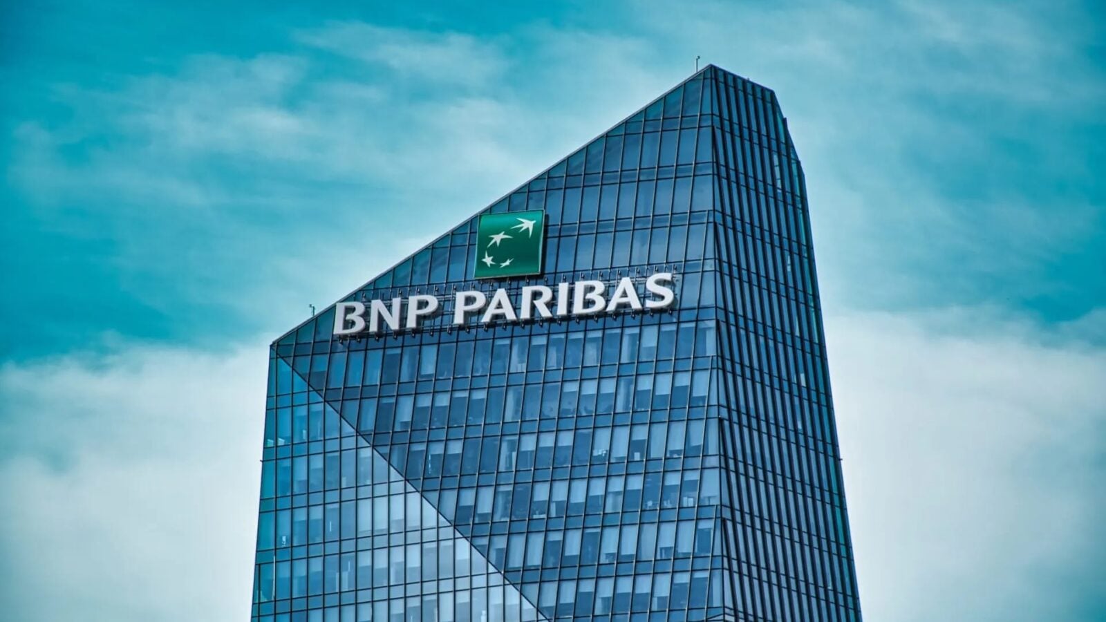 Exclue de Mythos, la banque BNP Paribas choisit Mistral