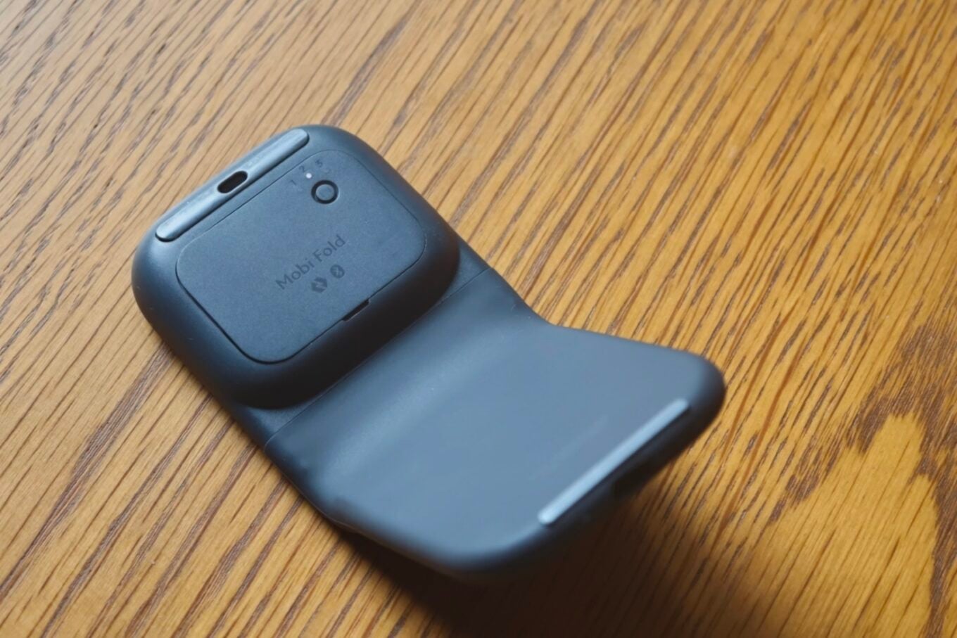 J'ai testé la souris pliante de Logitech : avis à chaud, praticité et ...